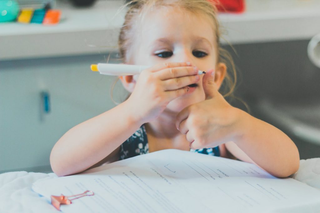 ADHD Kenmerken: de symptomen op een rijtje - Mentaal Beter